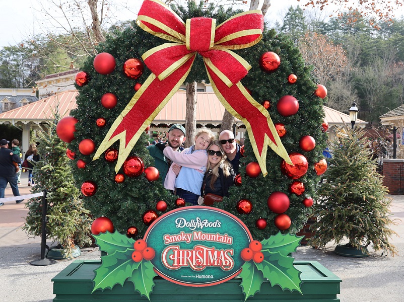 Dollywood at Christmas, Rollercoasters & More - Working Family Travels
